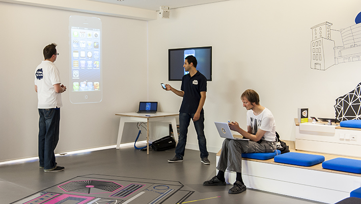 O2 Concept Store Berlin by hartmannvonsiebenthal the brand experience ...