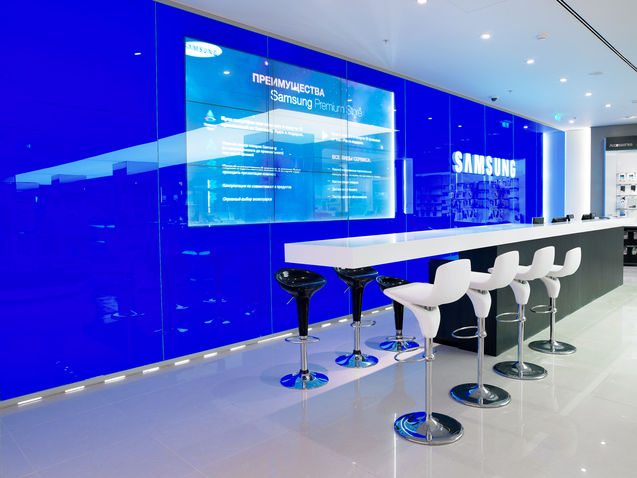 SAMSUNG Flagship Store Moscow by hartmannvonsiebenthal the brand ...