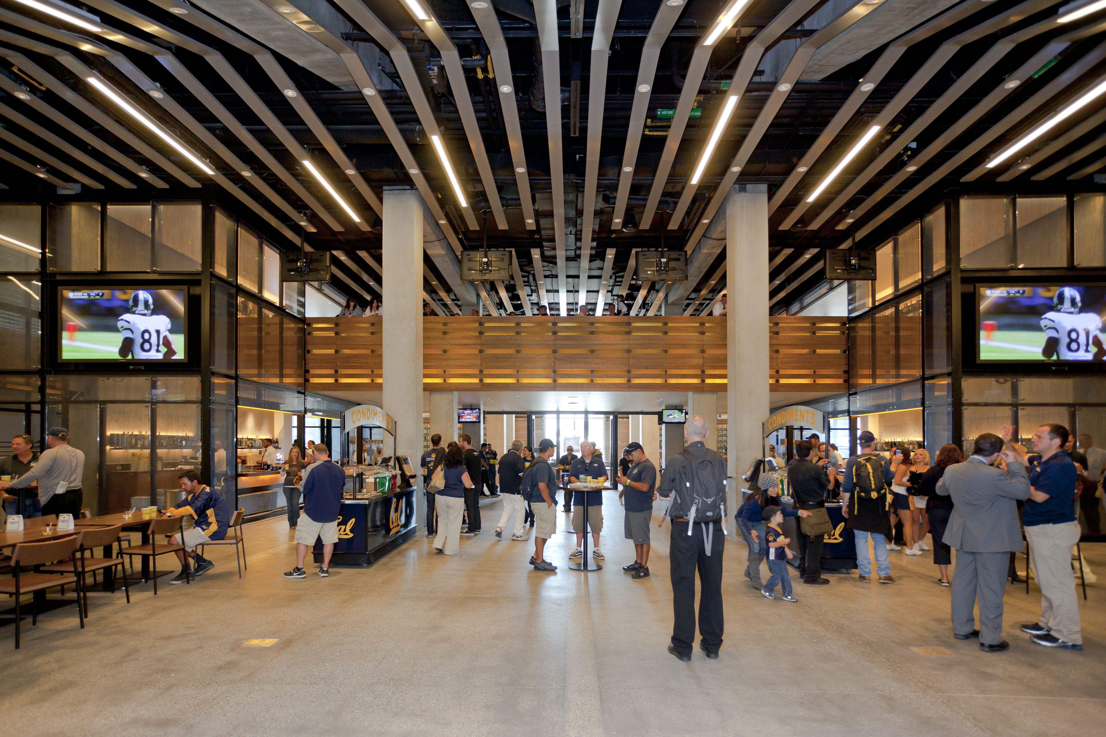 UC Berkeley Memorial Stadium & Simpson Center by STUDIOS Architecture ...
