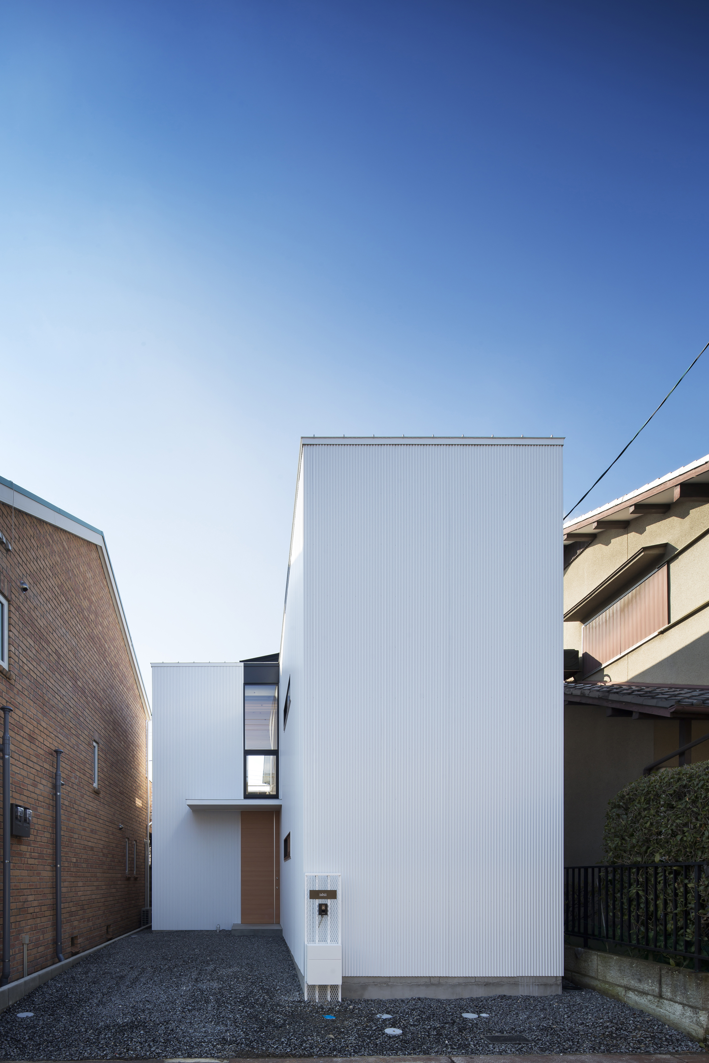 Alley House by CONTAINER DESIGN - Architizer