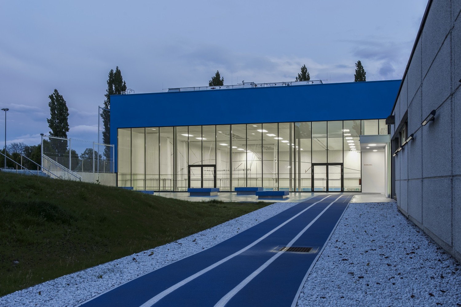 Blue Box by Hofrichter-Ritter Architekten - Architizer