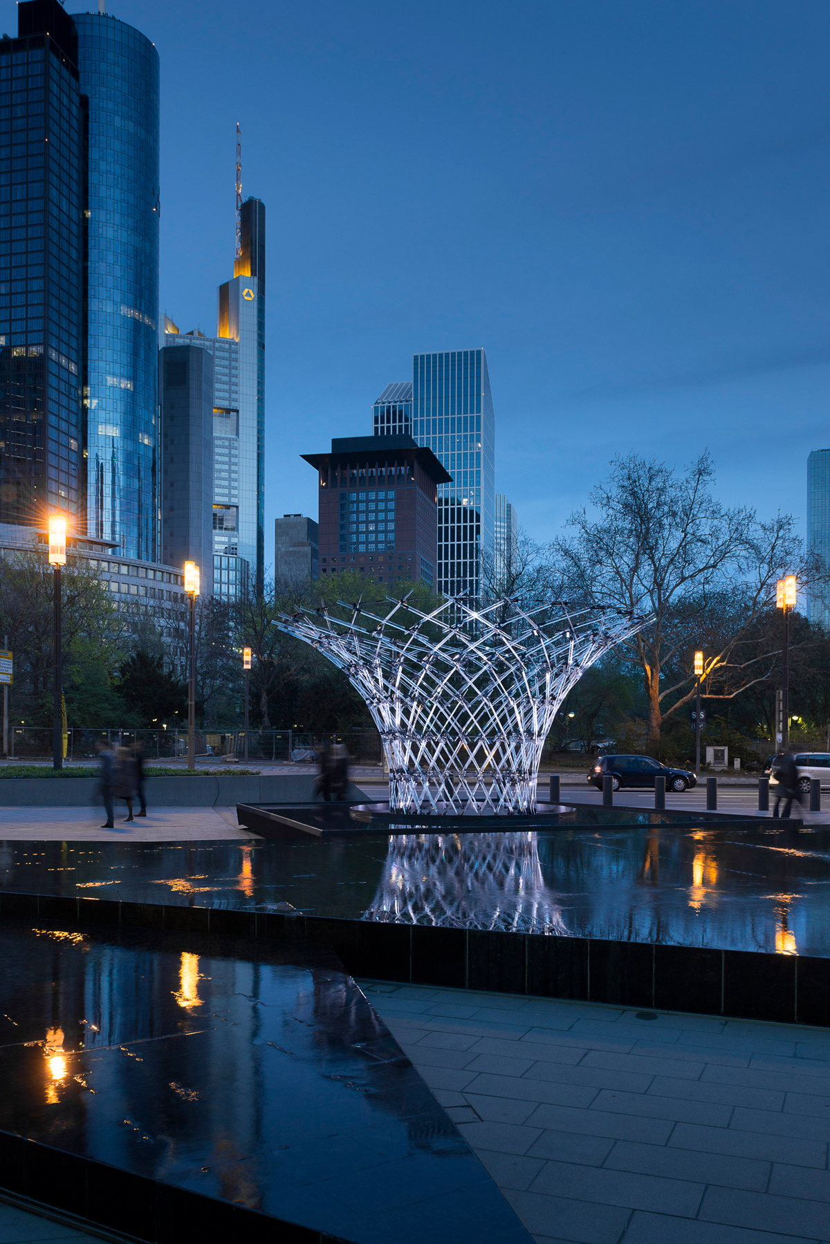 One Column House Completed - Architizer