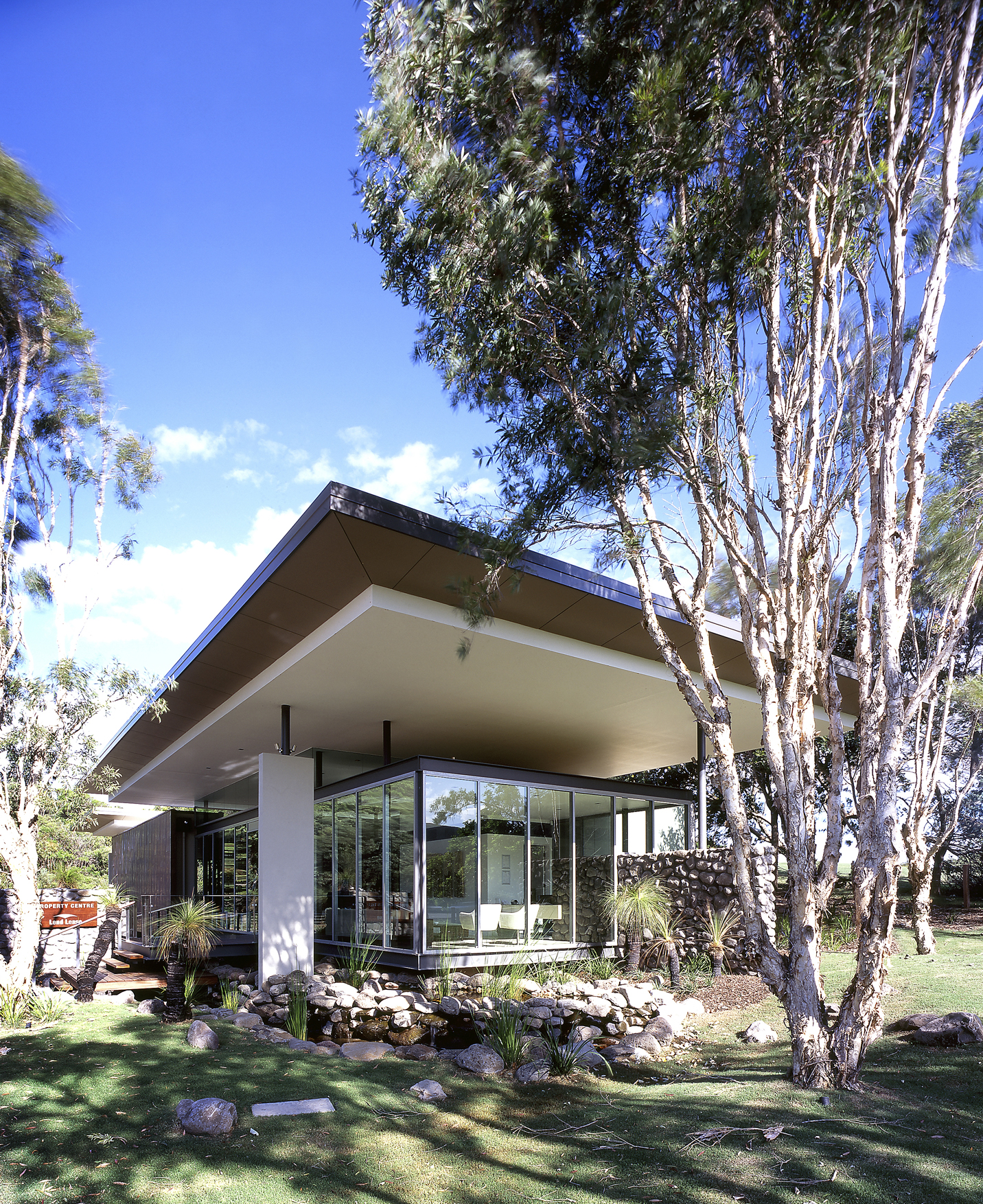 Hyatt Coolum Visitor Centre by Ellivo Architects - Architizer
