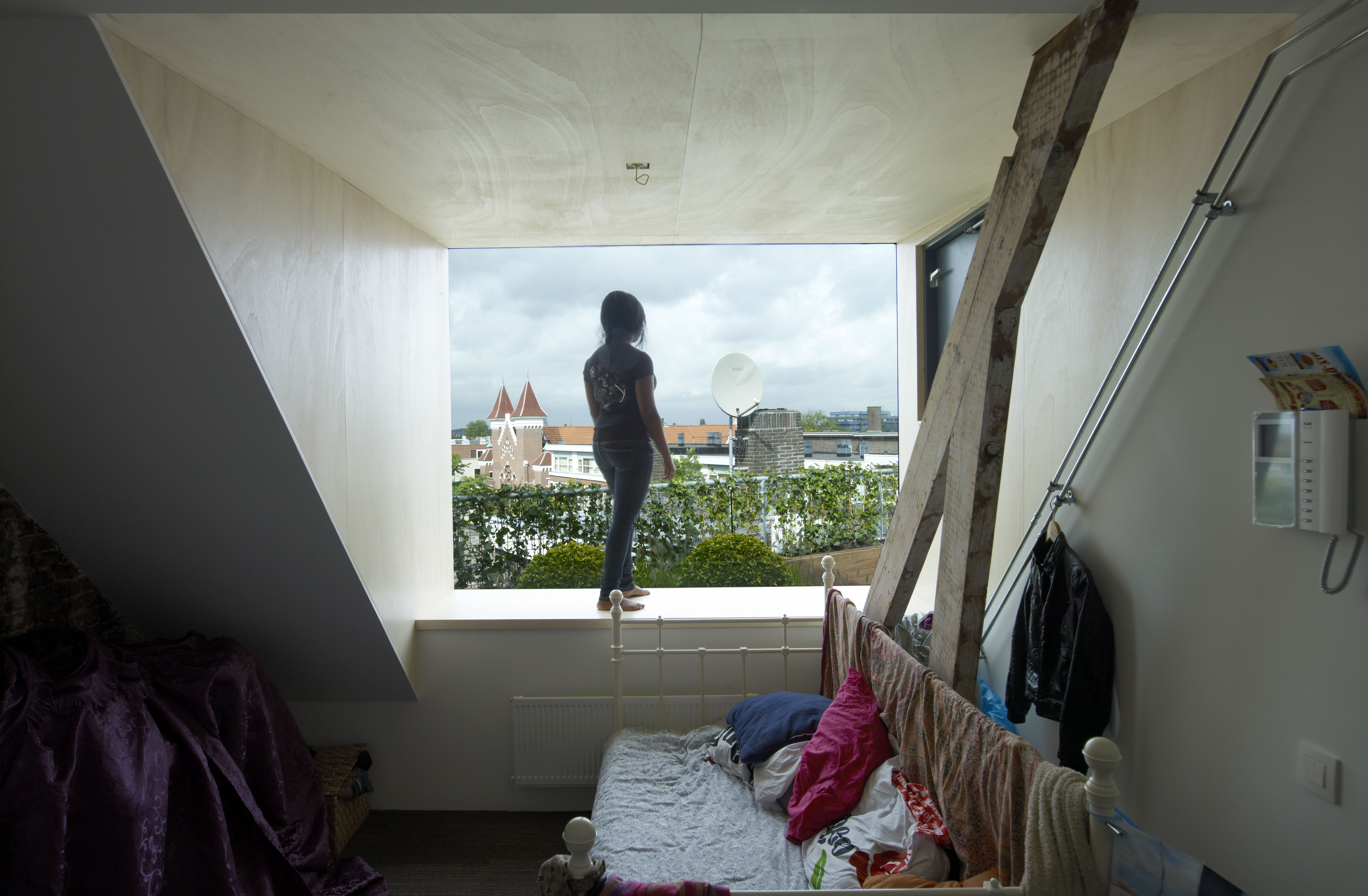 Het Buro / De Bovenkamer by Krill - Architizer