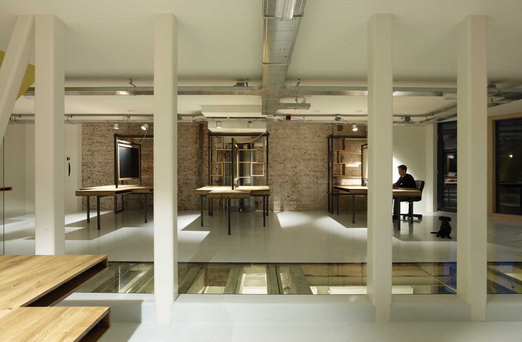 Het Buro / De Bovenkamer by Krill - Architizer