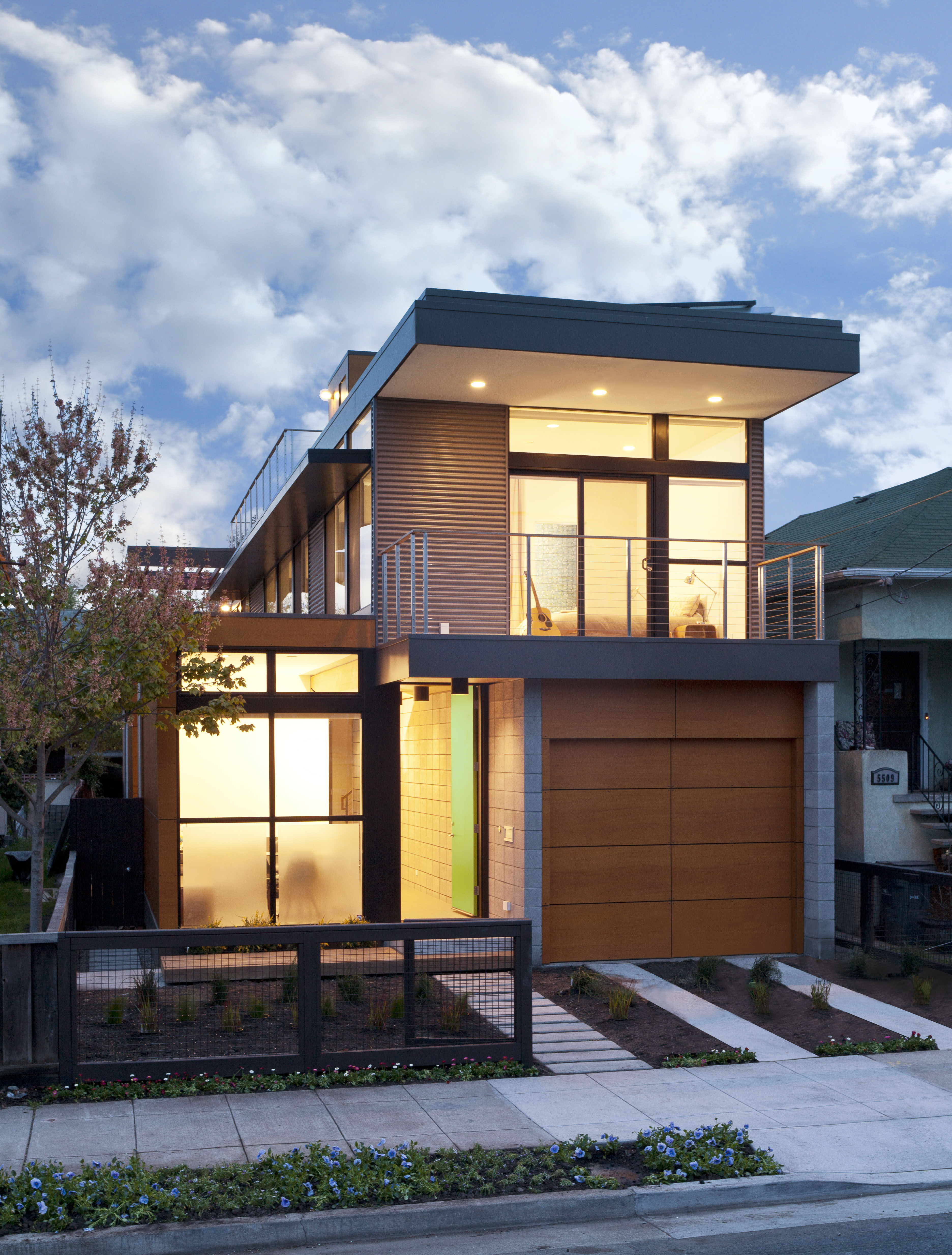 Krubiner Prefab Prototype House by Swatt Miers Architects - Architizer