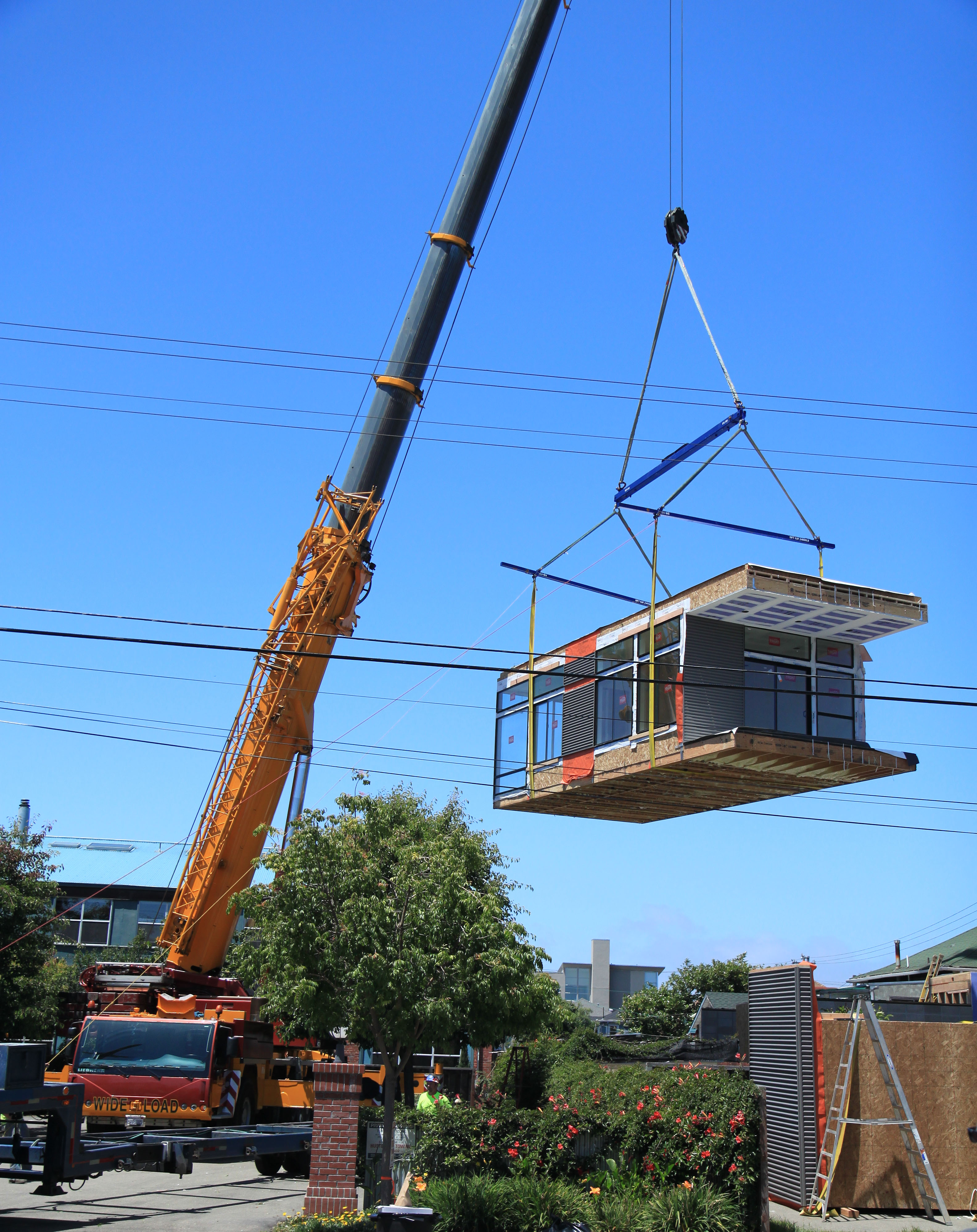 Krubiner Prefab Prototype House by Swatt Miers Architects - Architizer