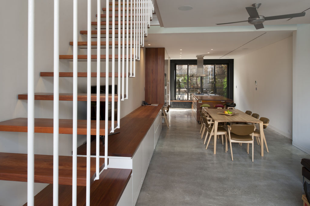 Upside-Down-Back-To-Front-House by Carter Williamson Peake Architects ...