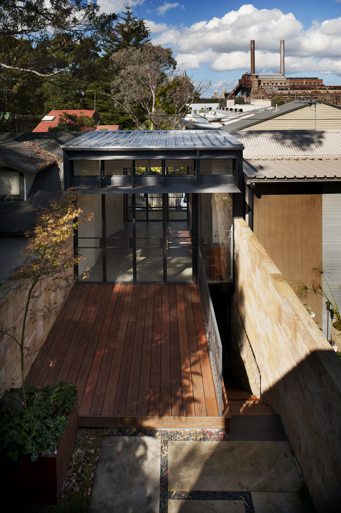 Upside-Down-Back-To-Front-House by Carter Williamson Peake Architects ...