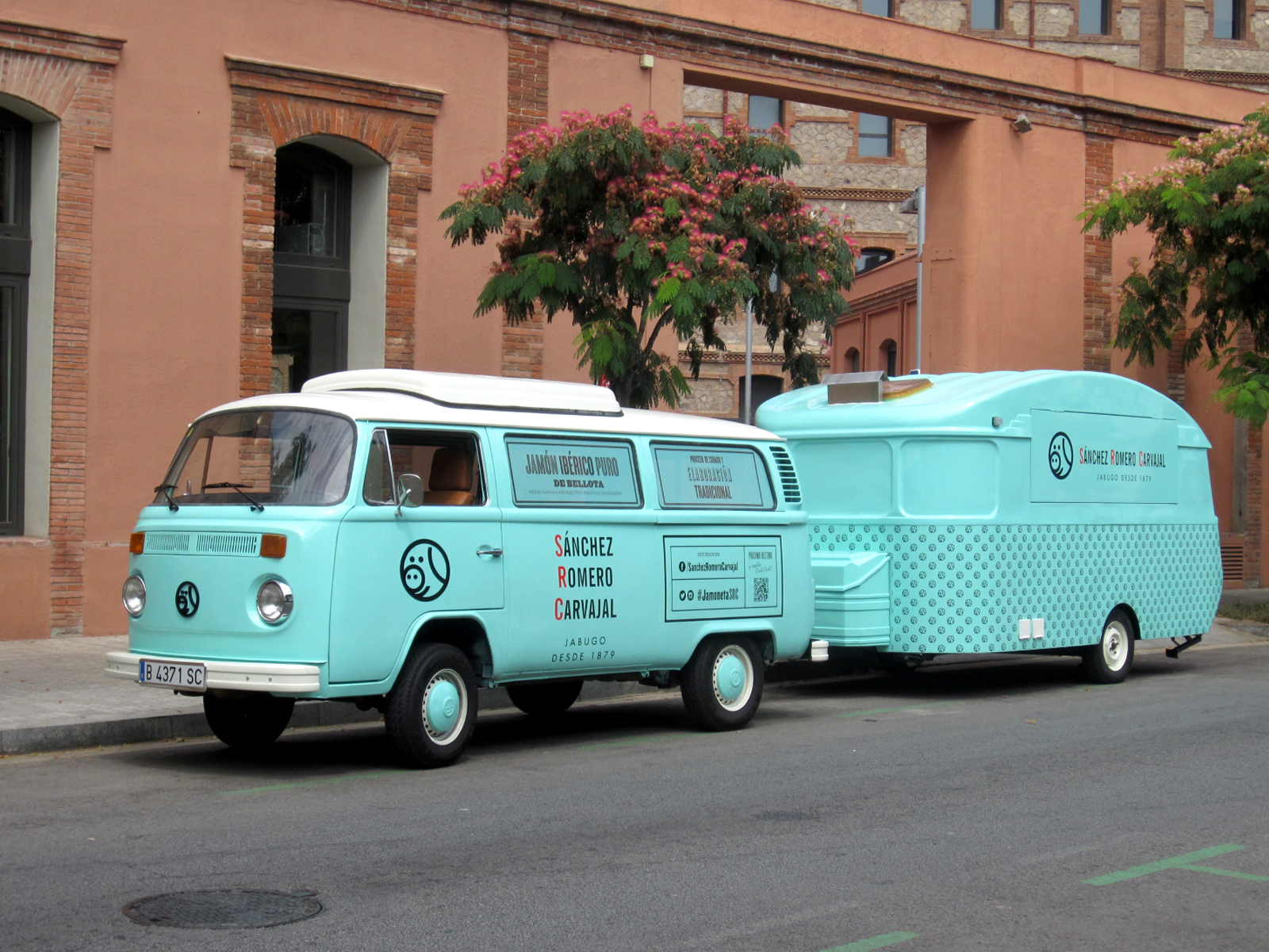 La Jamoneta by Estudi Josep Cortina - Architizer