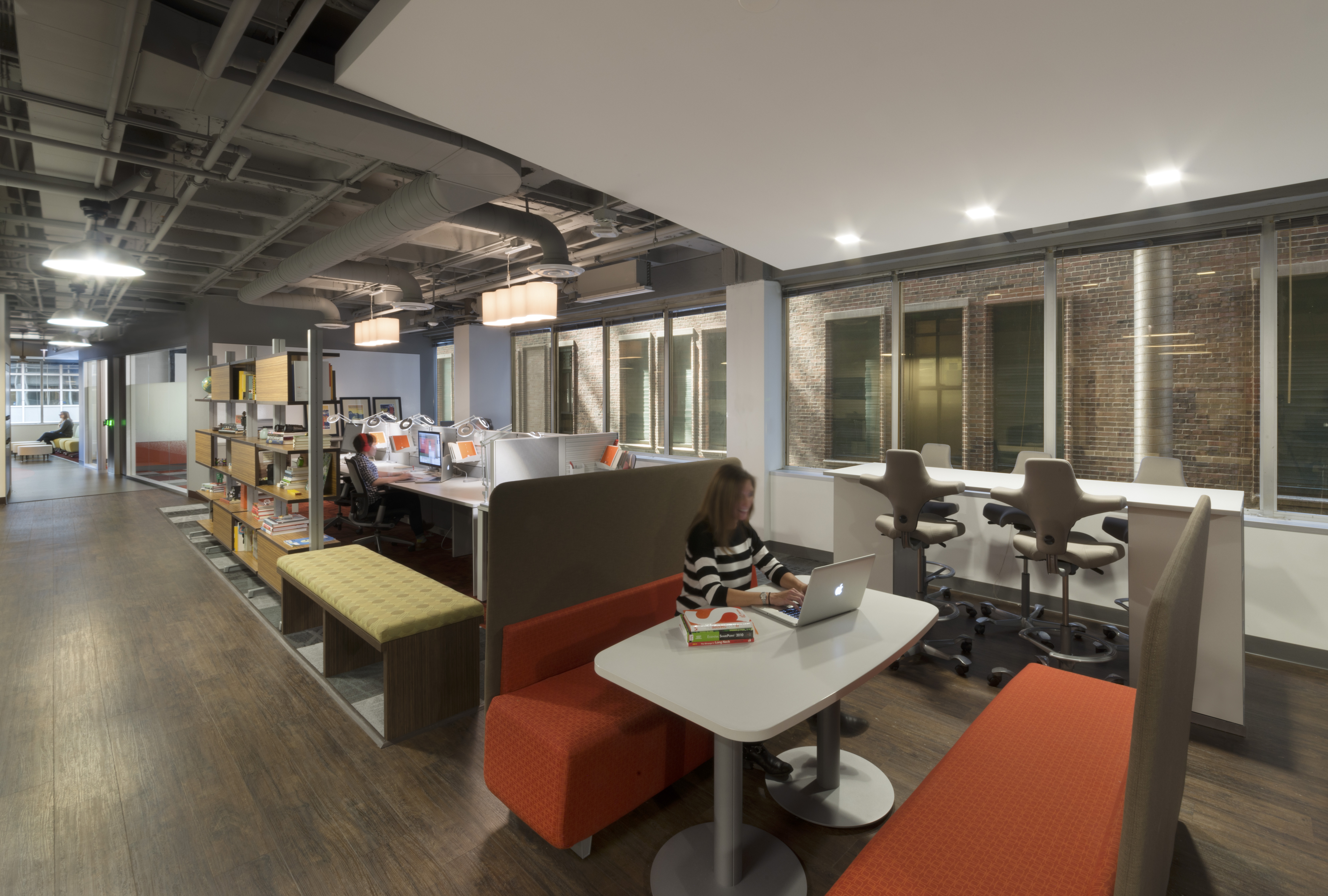 Rightpoint Consulting Office Buildout by Holabird & Root - Architizer