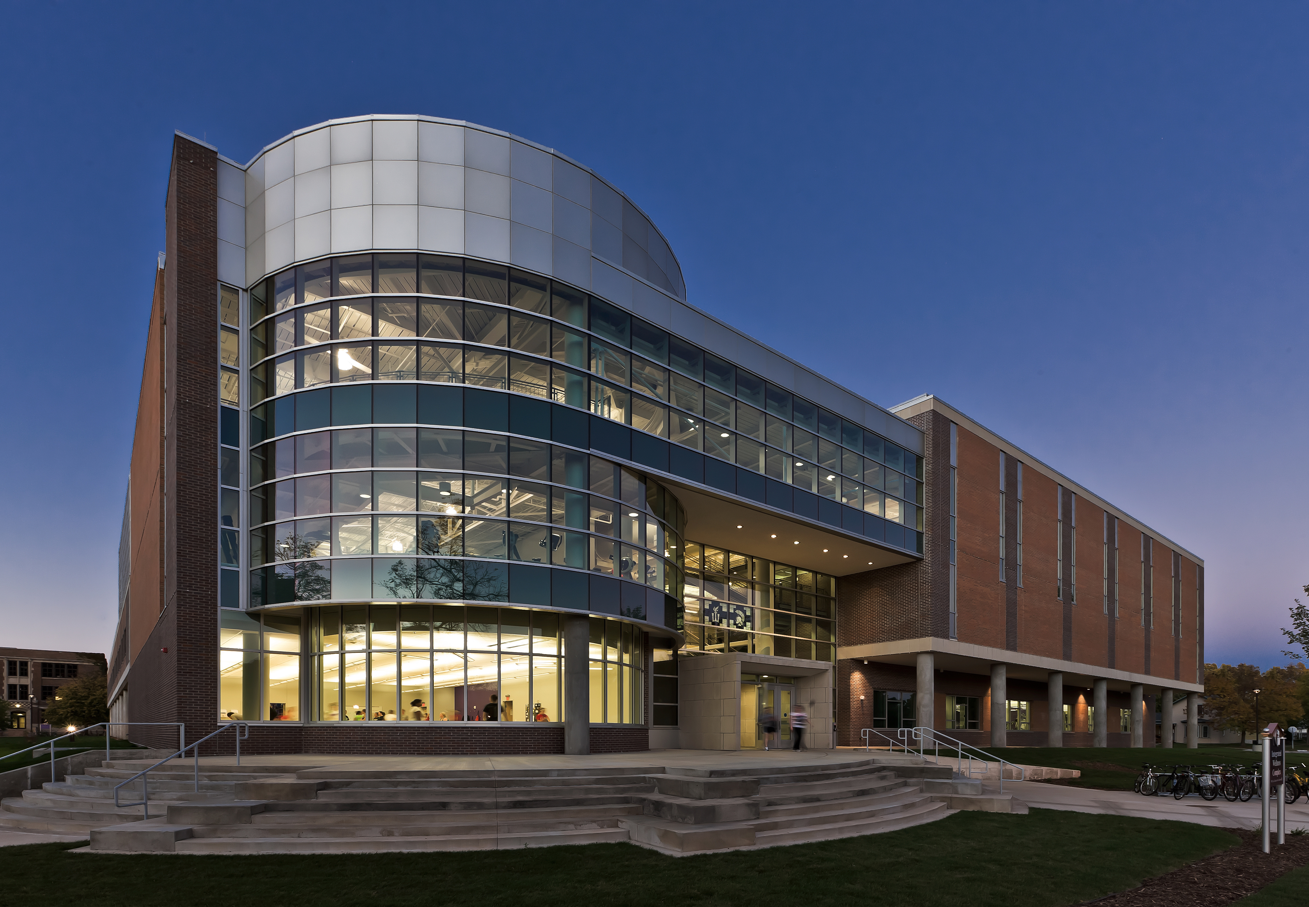 Chicago Housing Authority - Kenmore Apartments Senior Housing by ...