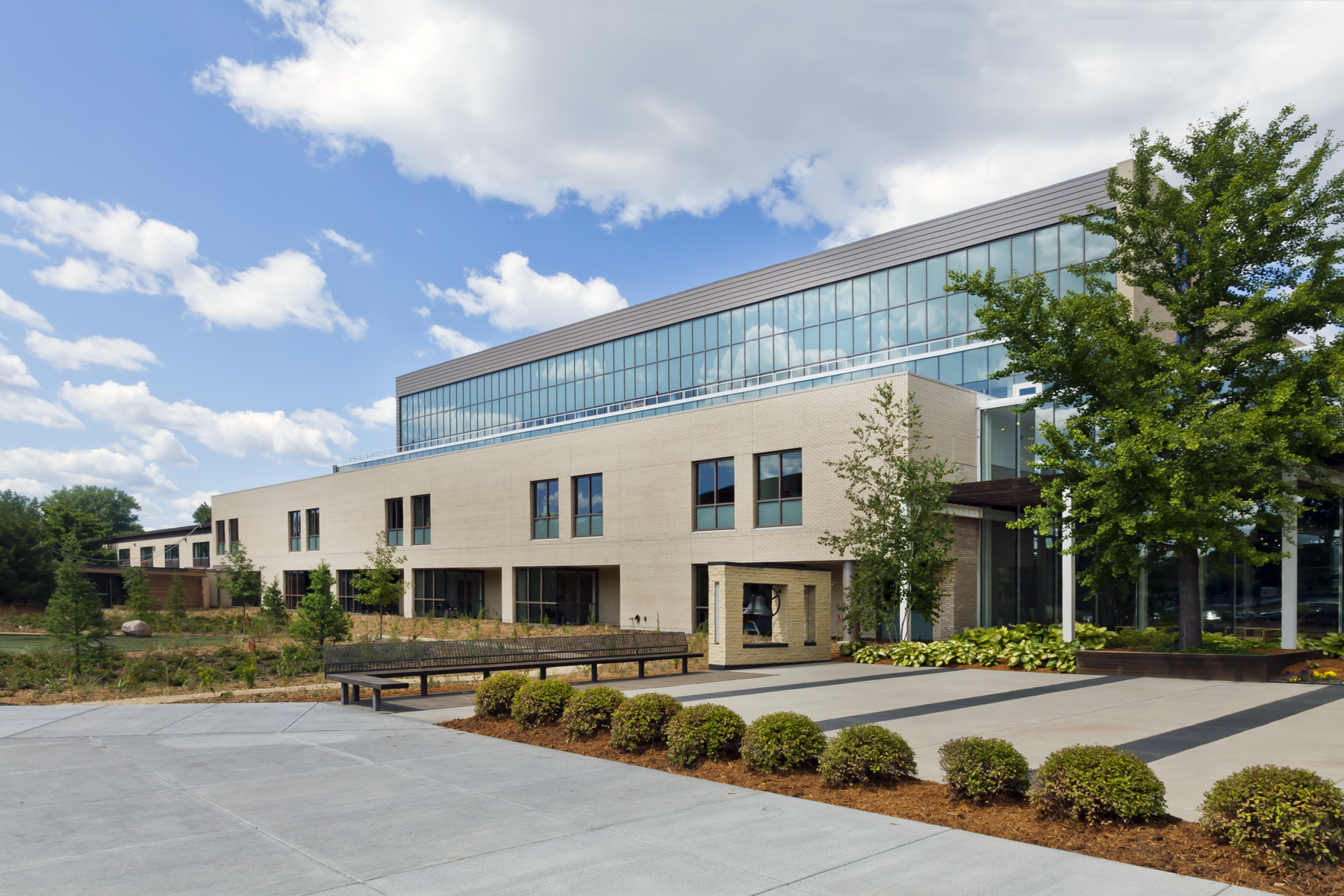 Beloit College - Center for the Sciences by Holabird & Root - Architizer