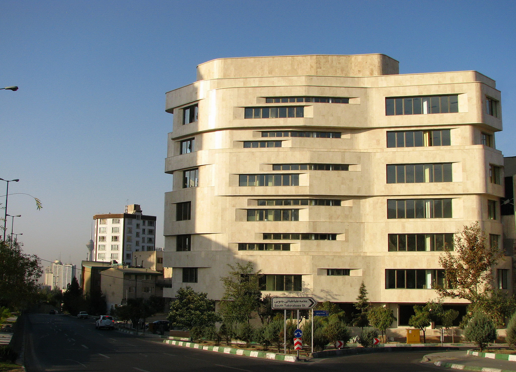 Niayesh Office Building by BonnArq Architects - Architizer