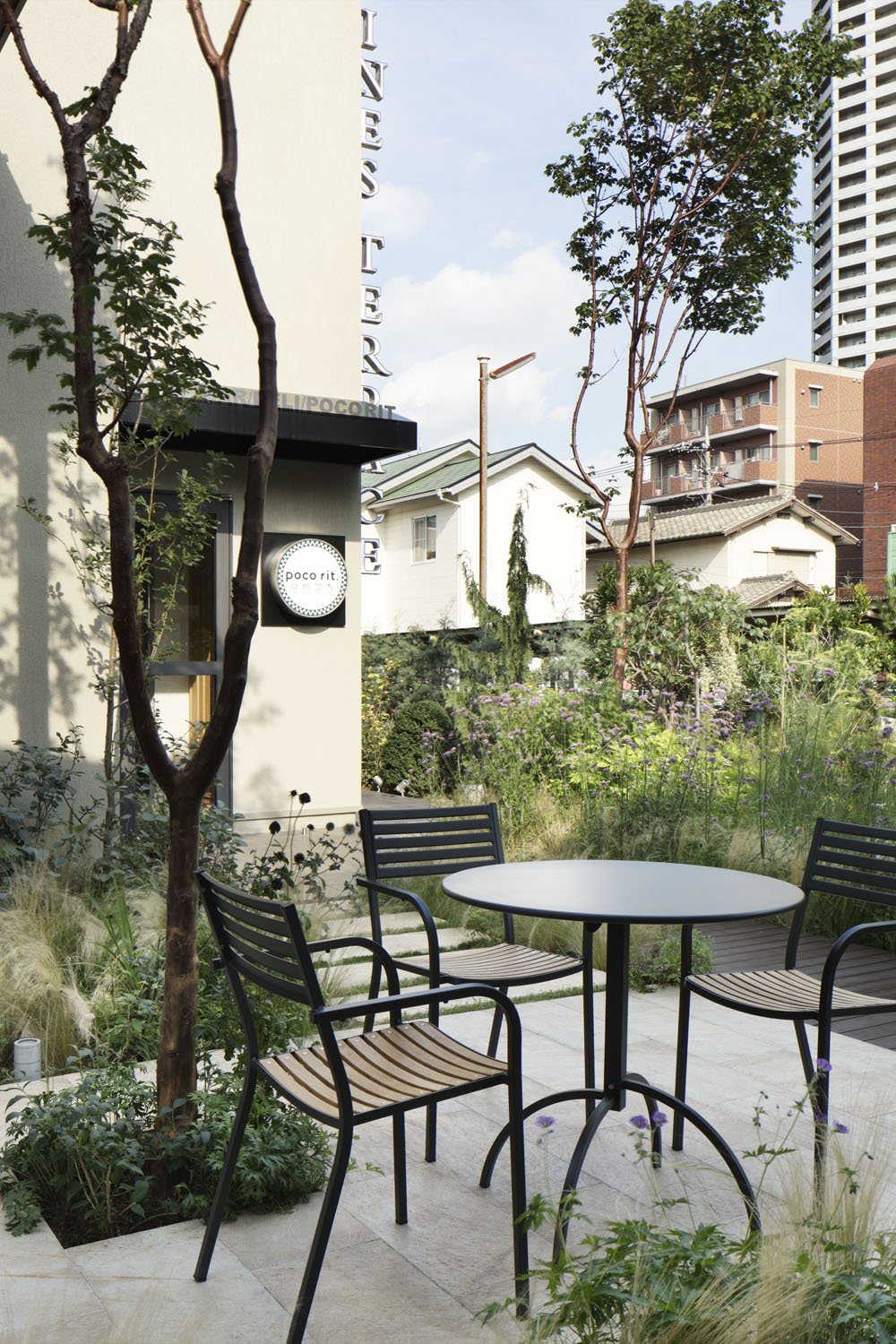 VINES TERRACE & poco rit. by Kamio Design and Ichii Corporation ...