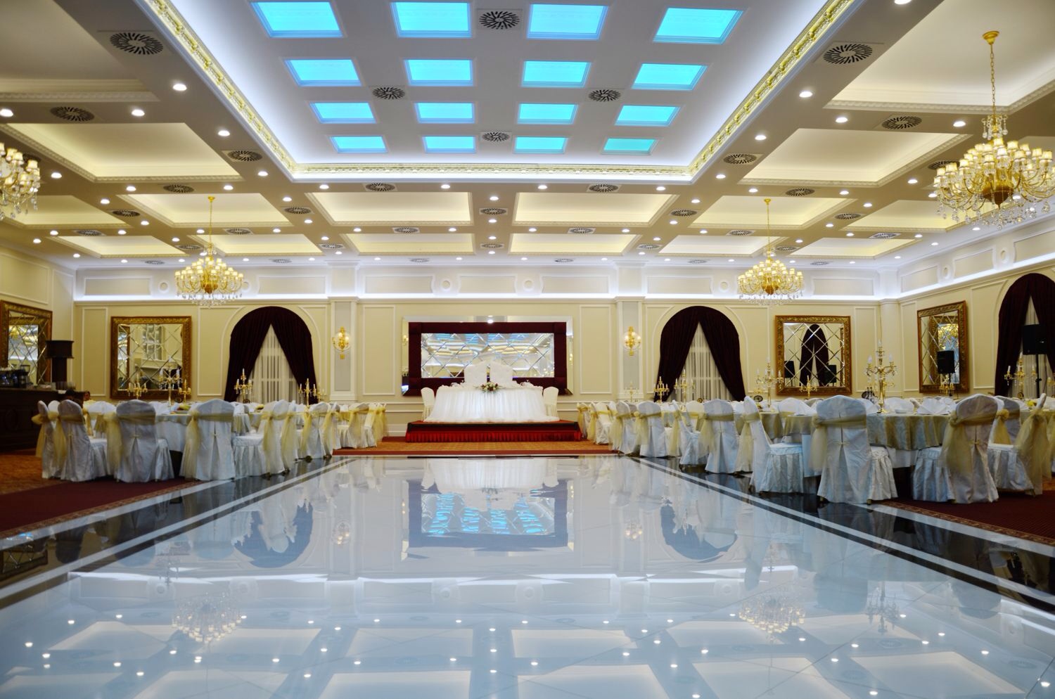 Xeni Imperial by SHKAMBCONSTUDIO - Architizer