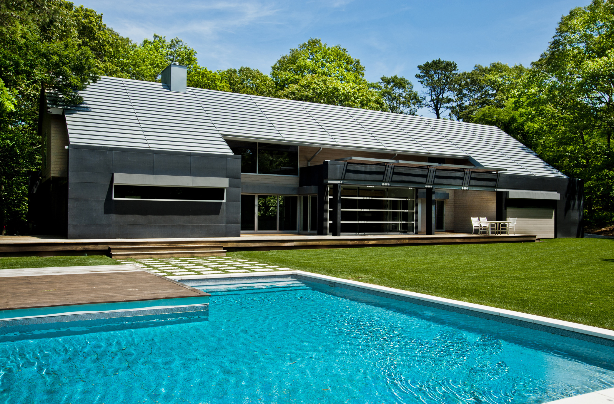 BWD Group Headquarters by Mojo Stumer Associates - Architizer