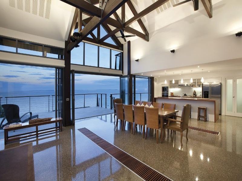 Flinders Beach House by Victoria Hamer Architects - Architizer