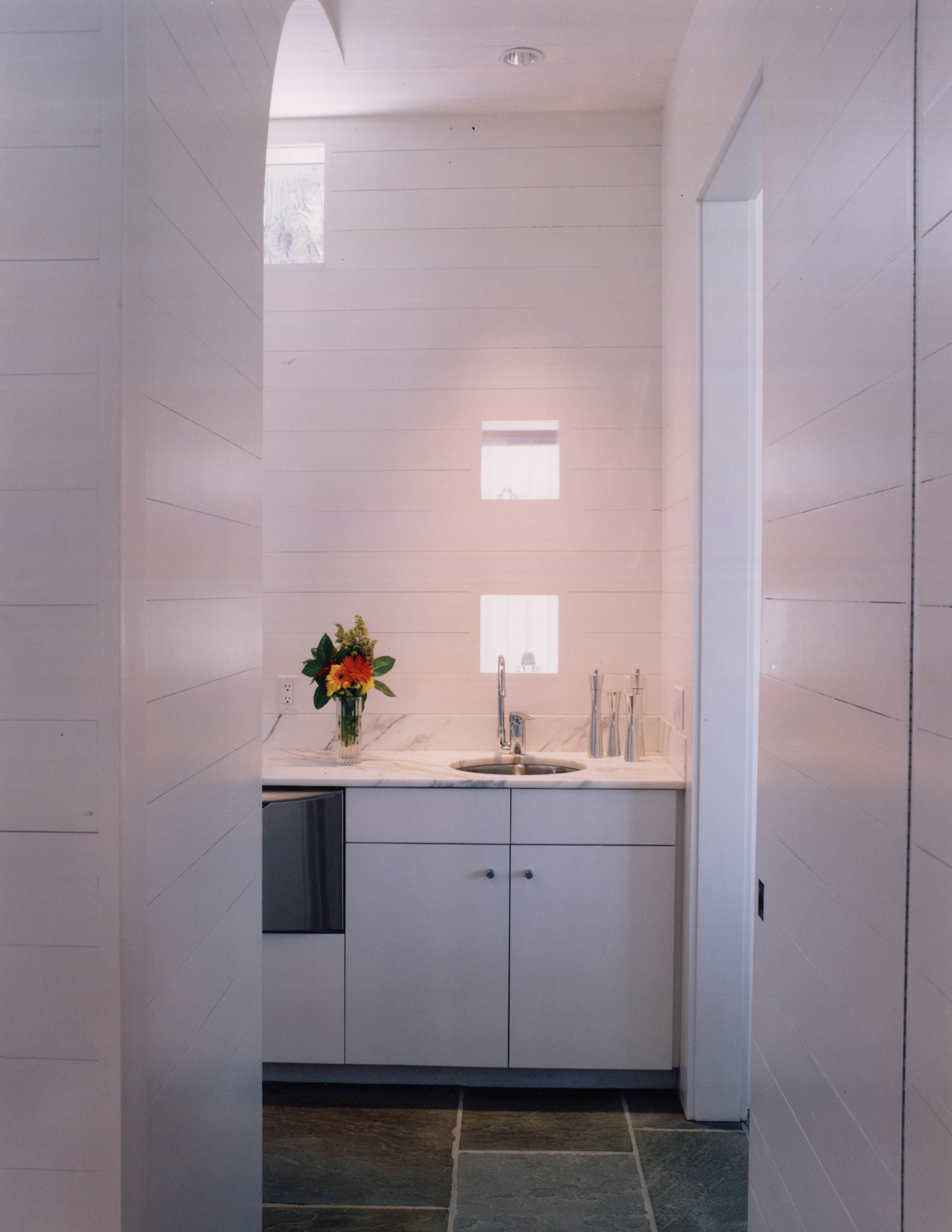 INTERIOR DETAILS of a BEACH HOUSE by THOMAS & DENZINGER ARCHITECTS ...