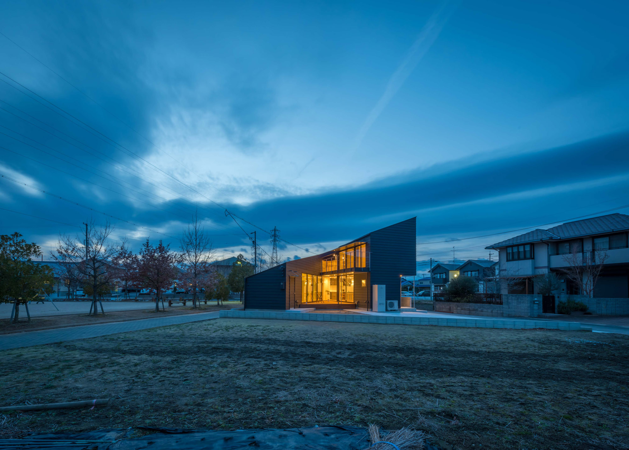 Idea 872311: House At Ureshino by TKO-M Architects in Matsusaka, Japan ...