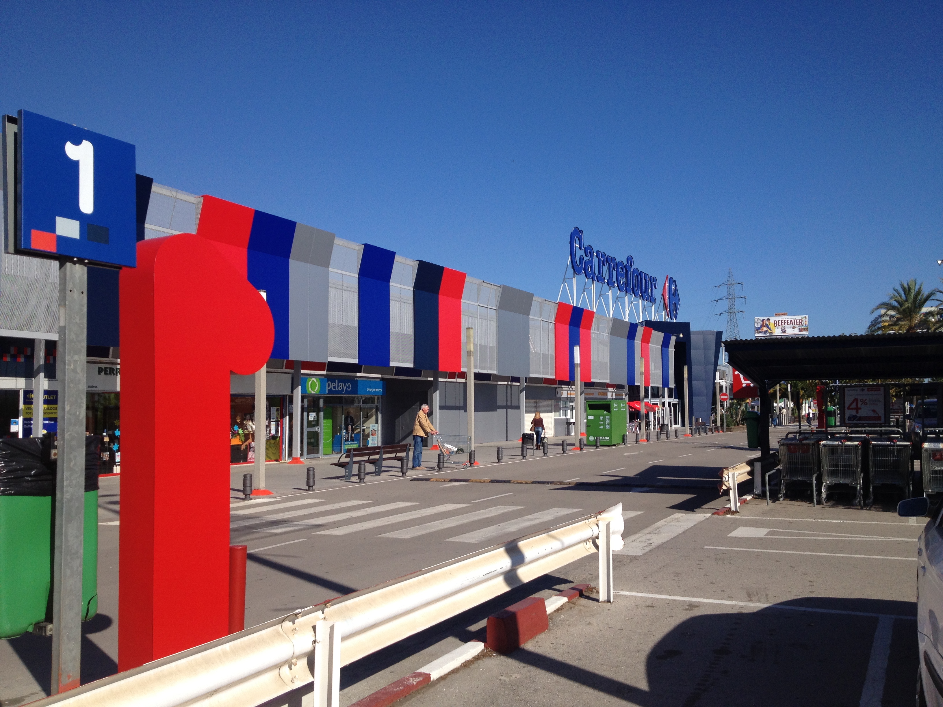 Main Entrance in Shopping Mall by Cimbra Arquitectos - Architizer