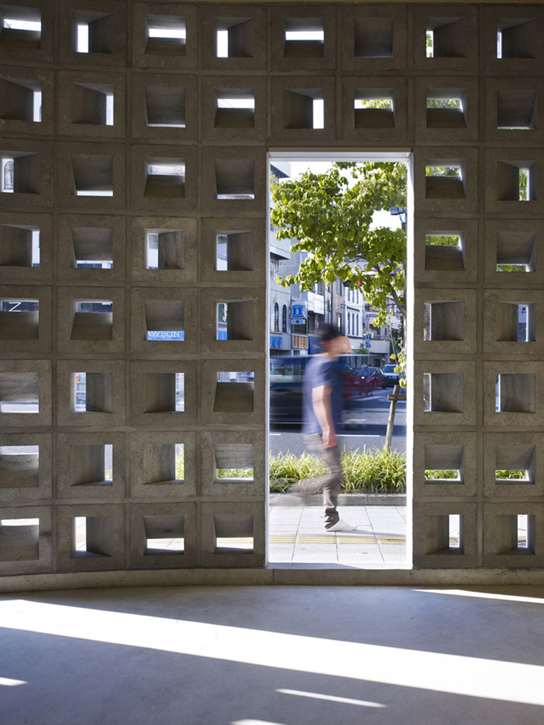 OPTICAL WALL by Kazuhide Doi Architects - Architizer