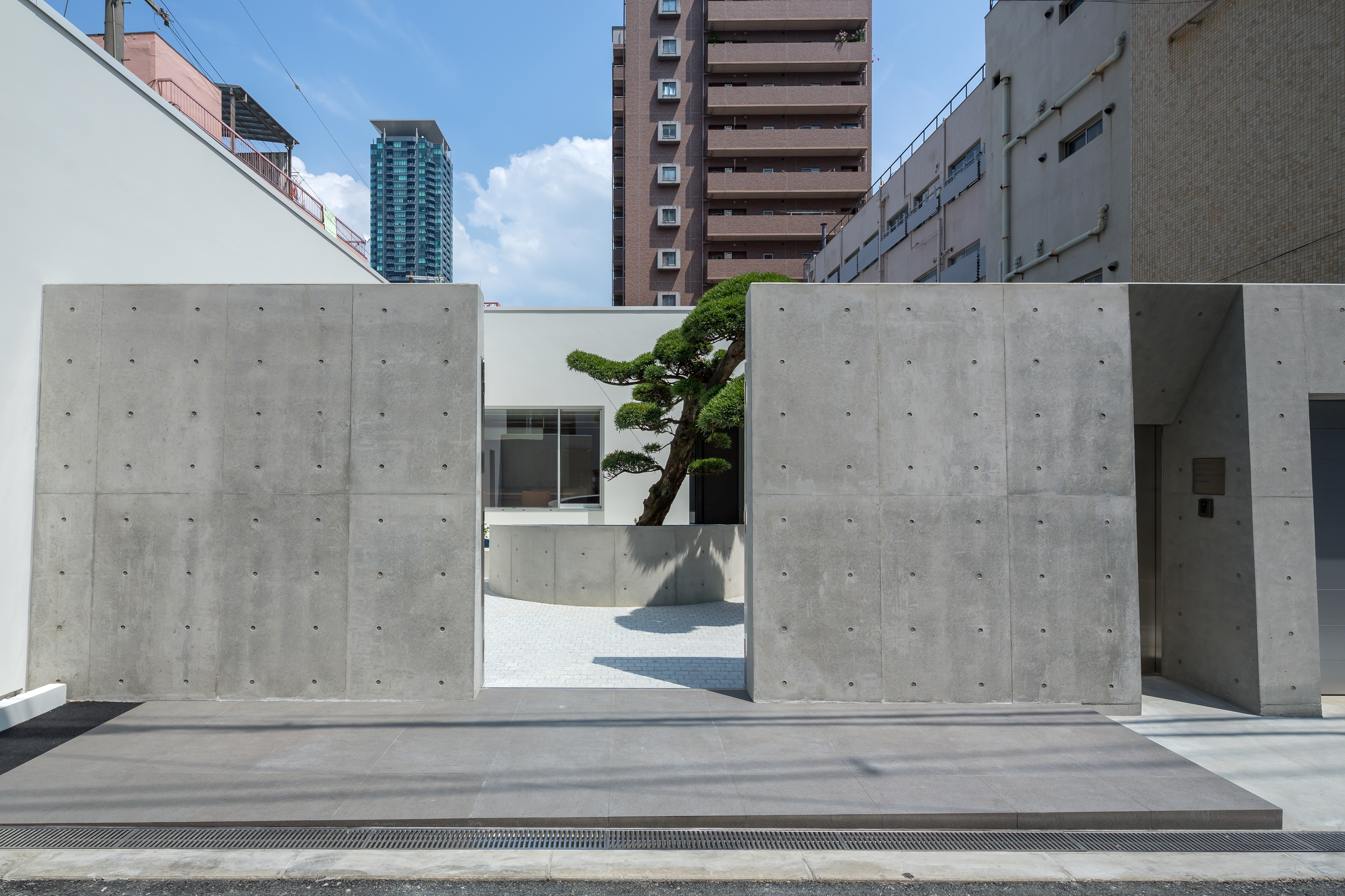 House with Podocarpus by Mifune Design Studio - Architizer