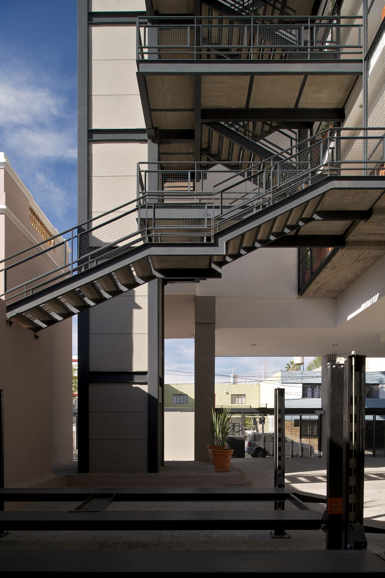 Casa Gleason Building by Trama Arquitectos - Architizer