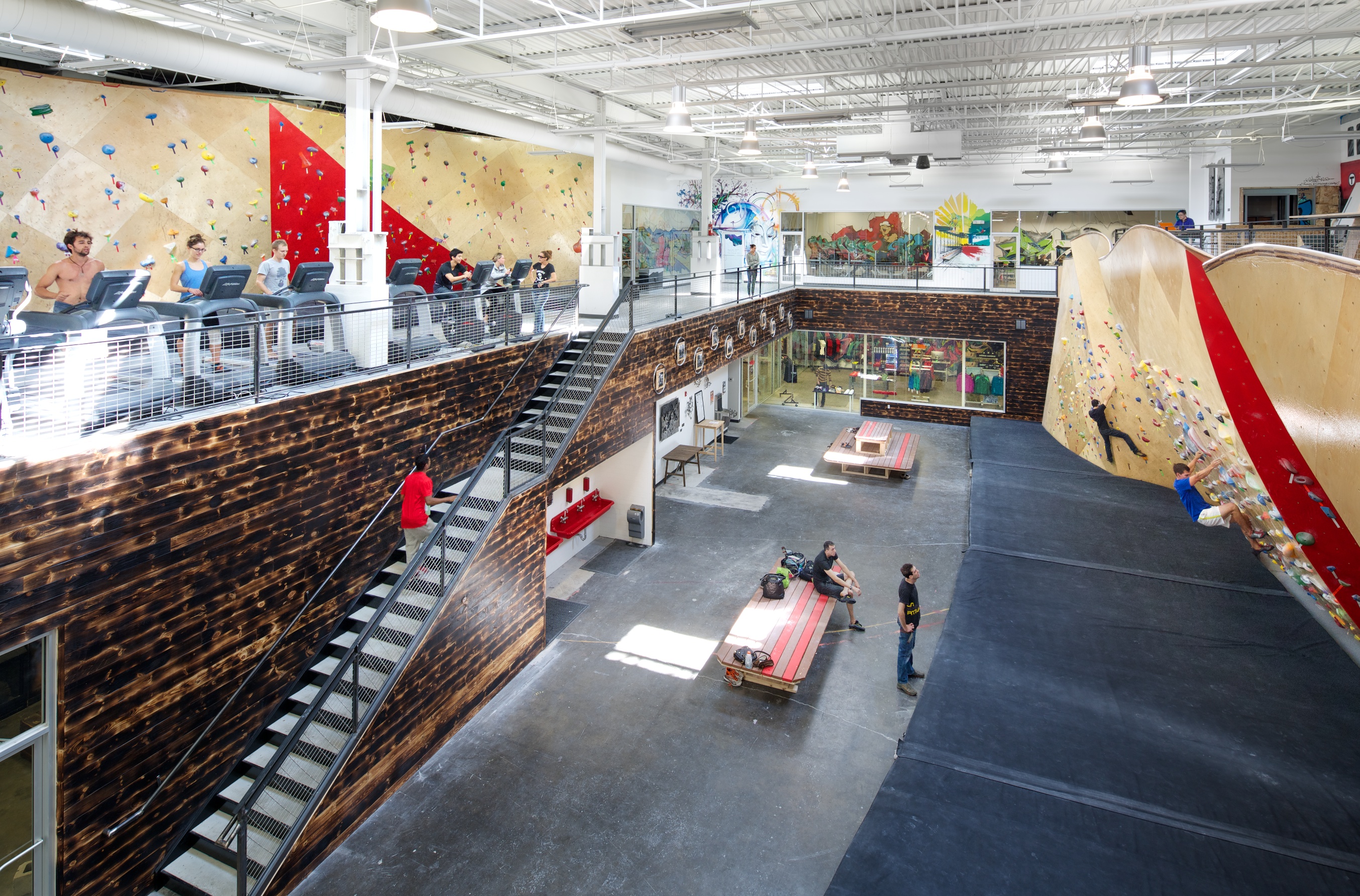 Indoor Mountainscapes: 7 Rock Climbing Facilities for Urban Adventurers ...