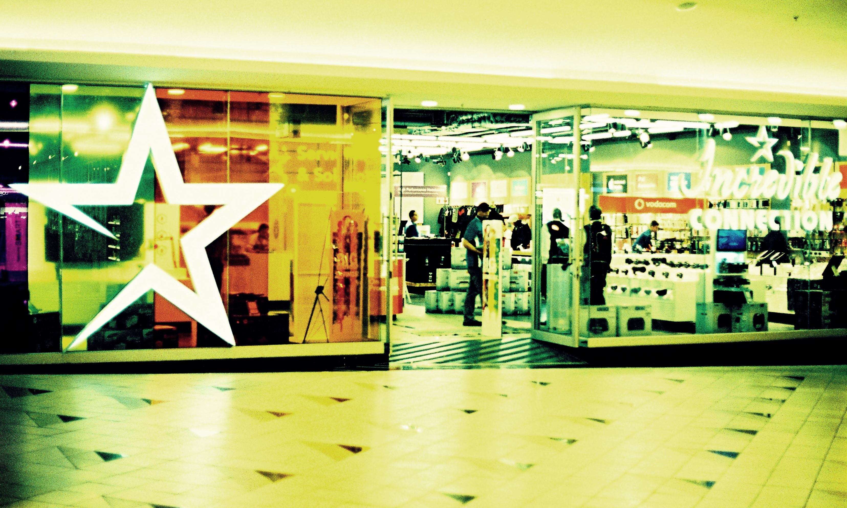 INCREDIBLE CONNECTION CAVENDISH SQUARE by DESIGN PARTNERSHIP - Architizer