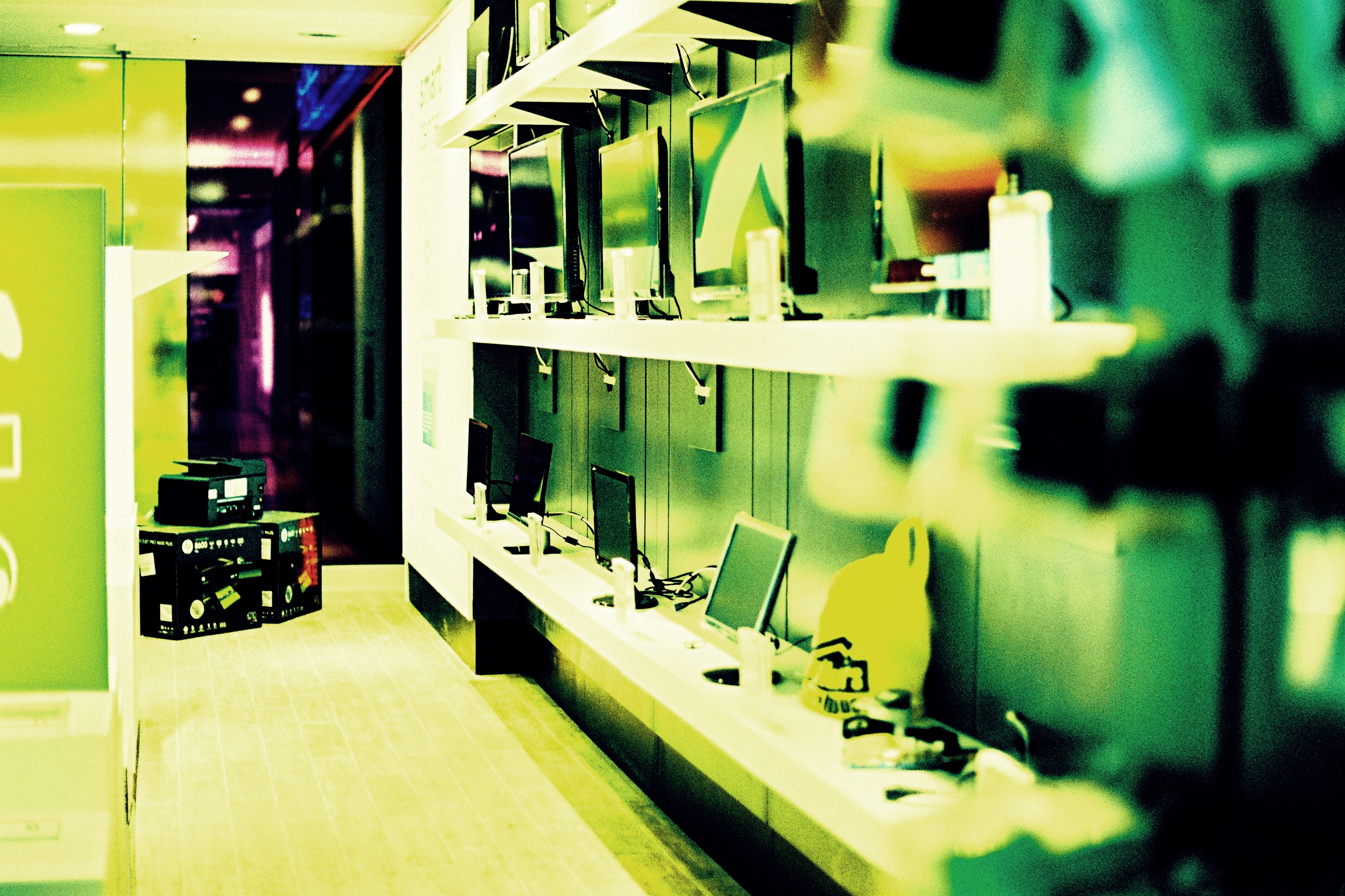 INCREDIBLE CONNECTION CAVENDISH SQUARE by DESIGN PARTNERSHIP - Architizer