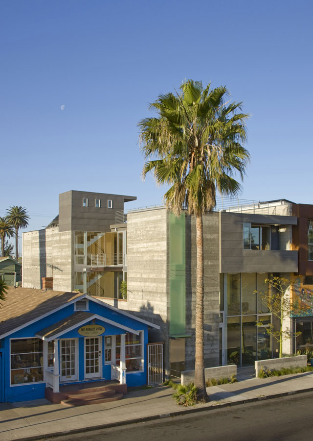 Abbot Kinney Loft by hughesumbanhowar architects - Architizer