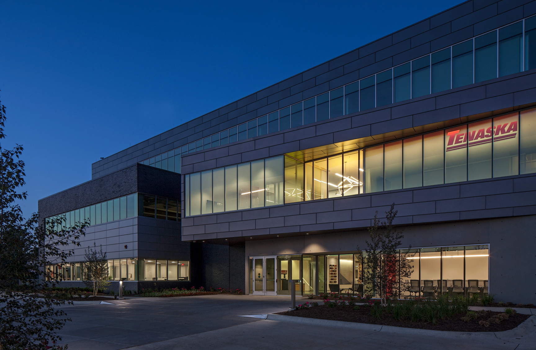 TENASKA Corporate Headquarters by TACKarchitects - Architizer