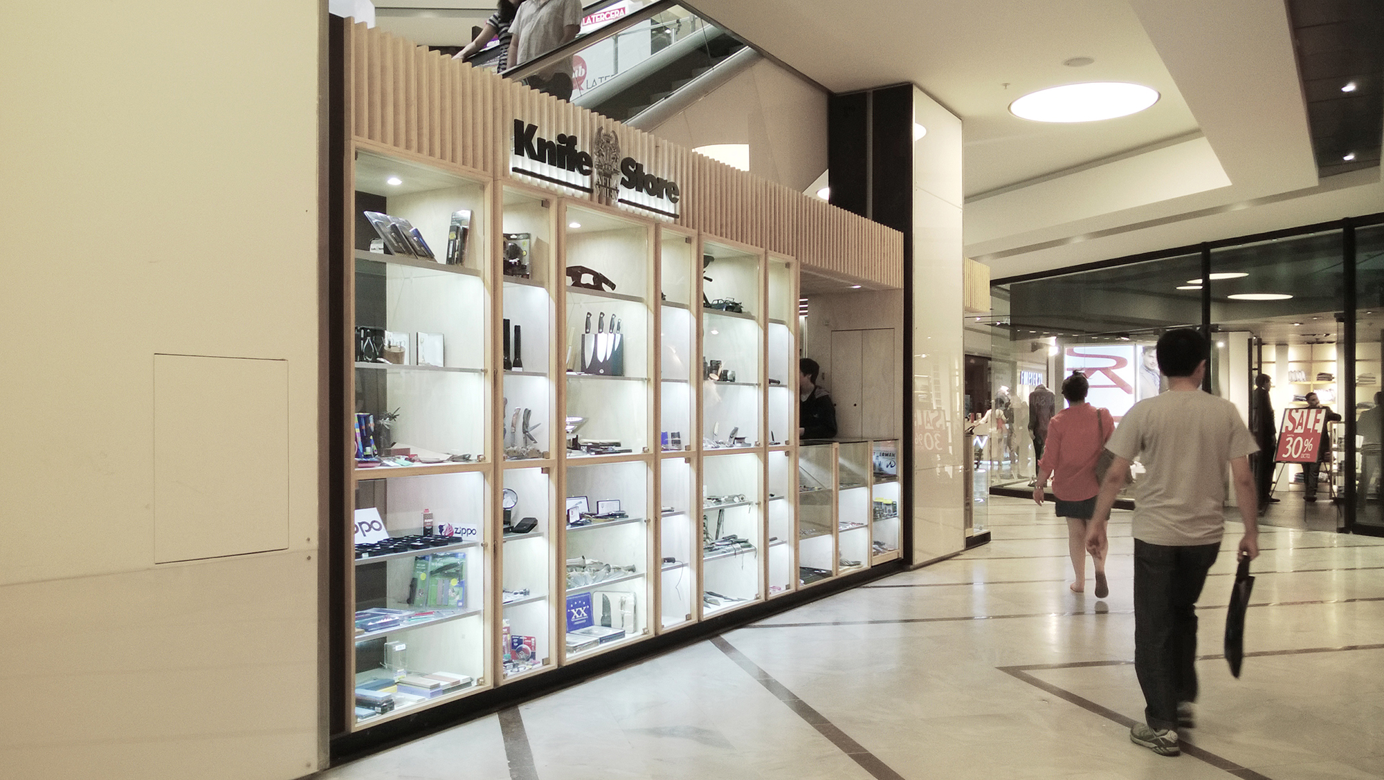 Knife Store Mall Parque Arauco by SZAA (Sarmiento Zamora Associated ...
