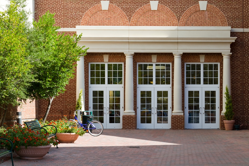 Freeman Center, Christopher Newport University by Glave & Holmes ...