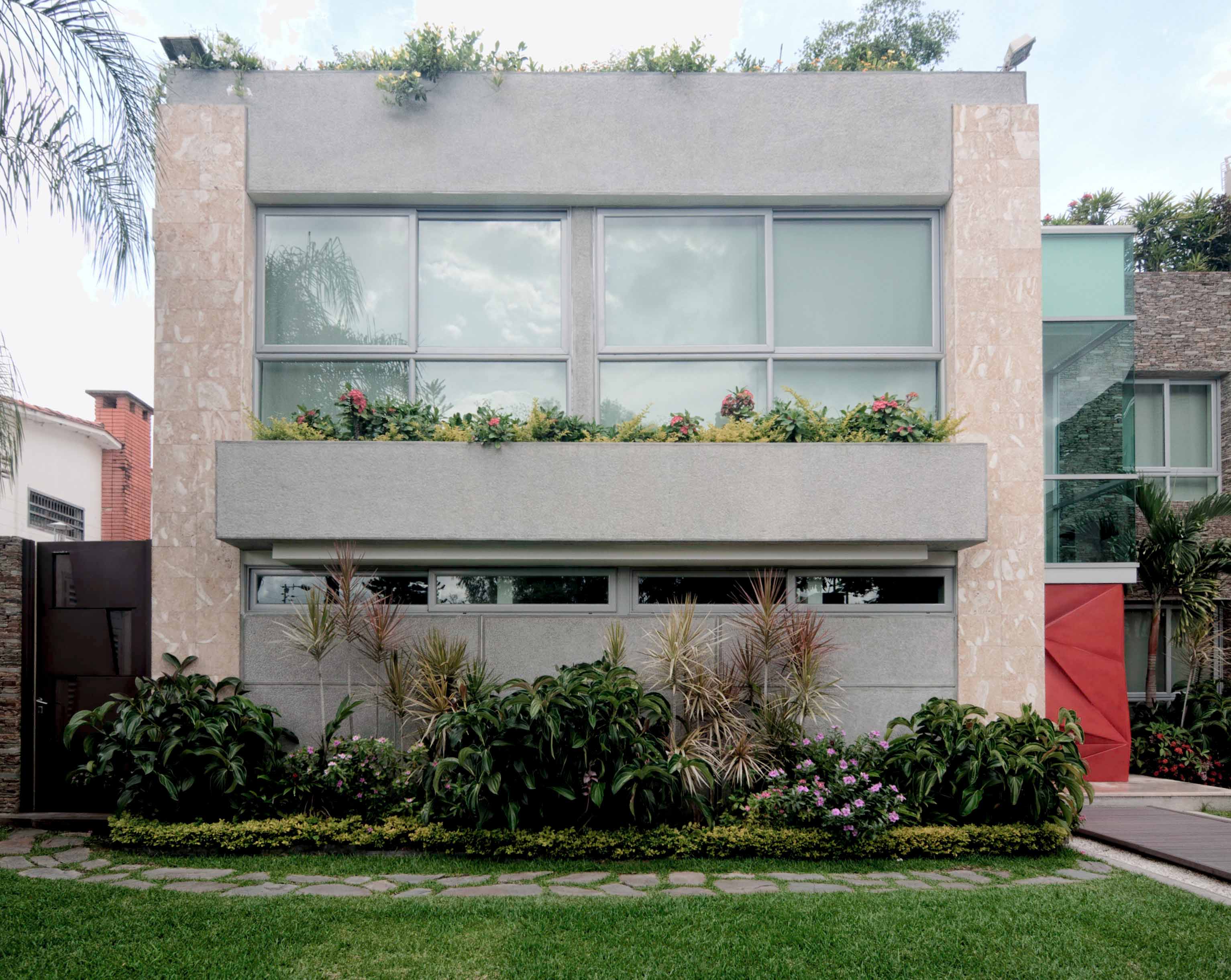 B House by Vivian Dembo Arquitectura - Architizer