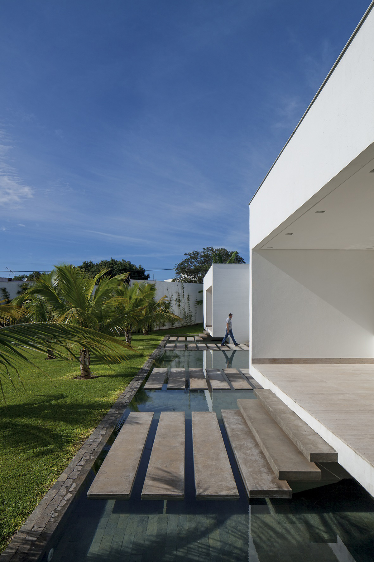 TB House by Aguirre Architecture - Architizer