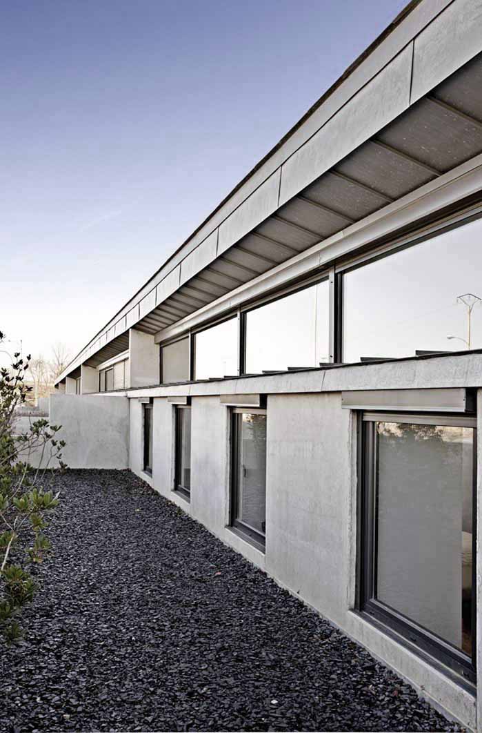 Bioclimatic housing by estudio ATARIA - Architizer