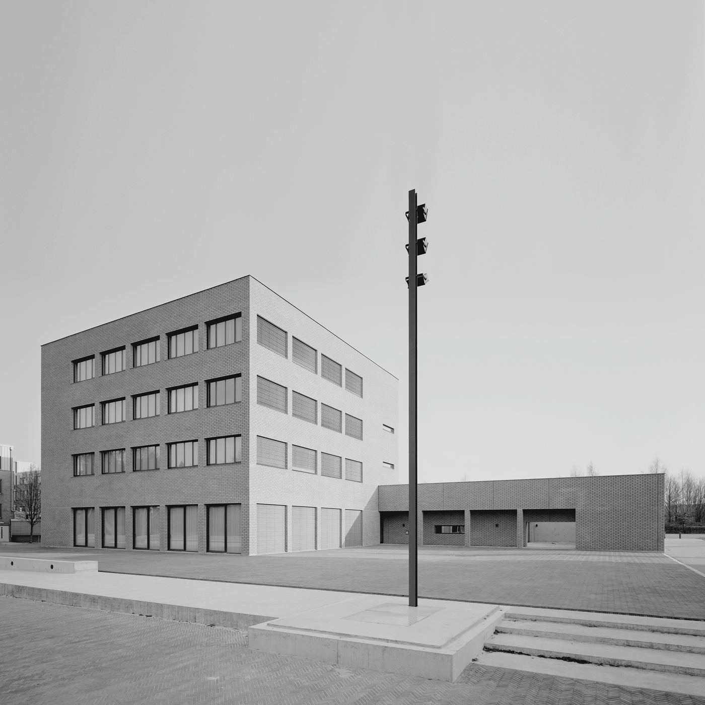 Idea 928055: Open University Netherlands head office by Jo Janssen ...