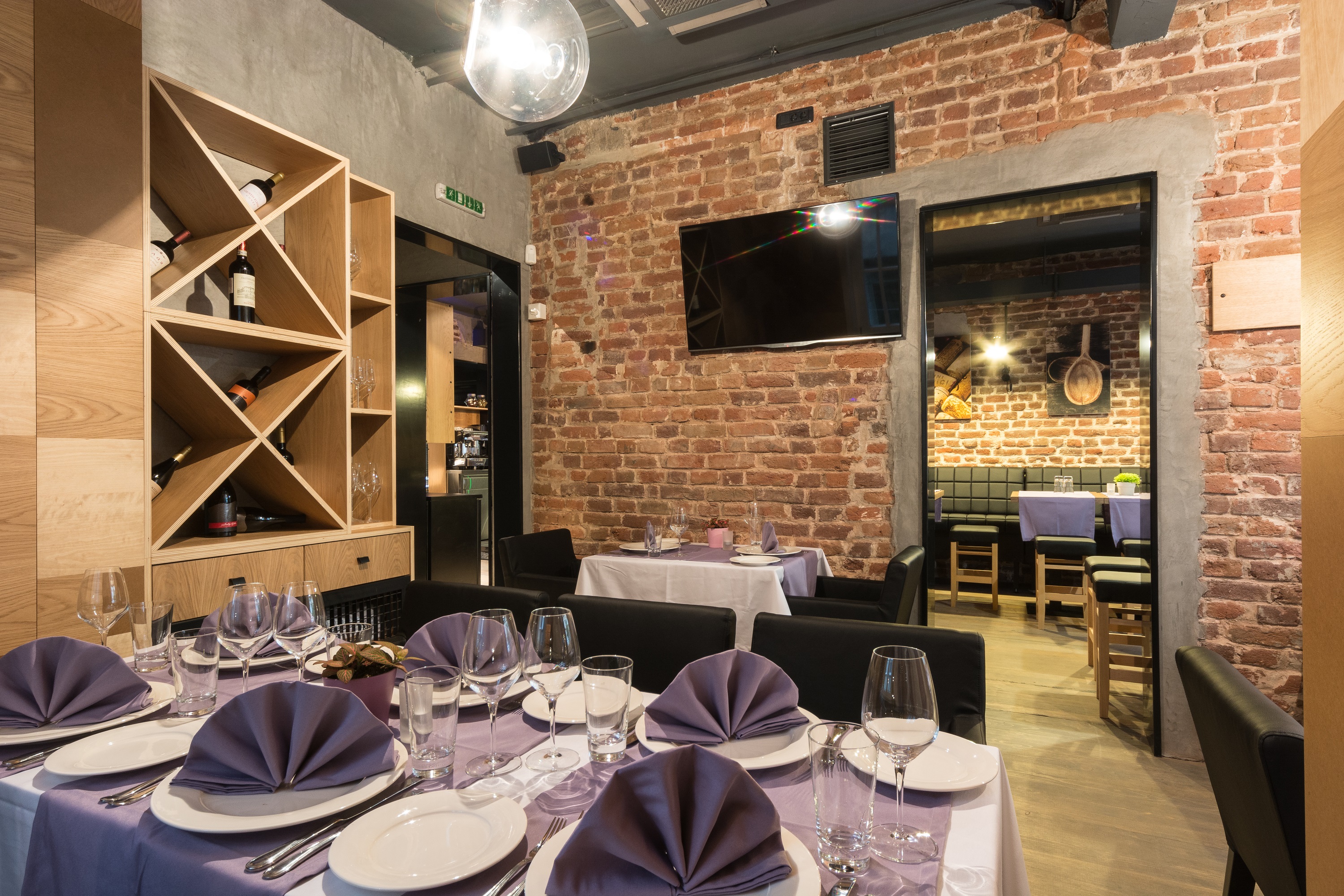 "The Clock" Restaurant by Markan Design Studio - Architizer