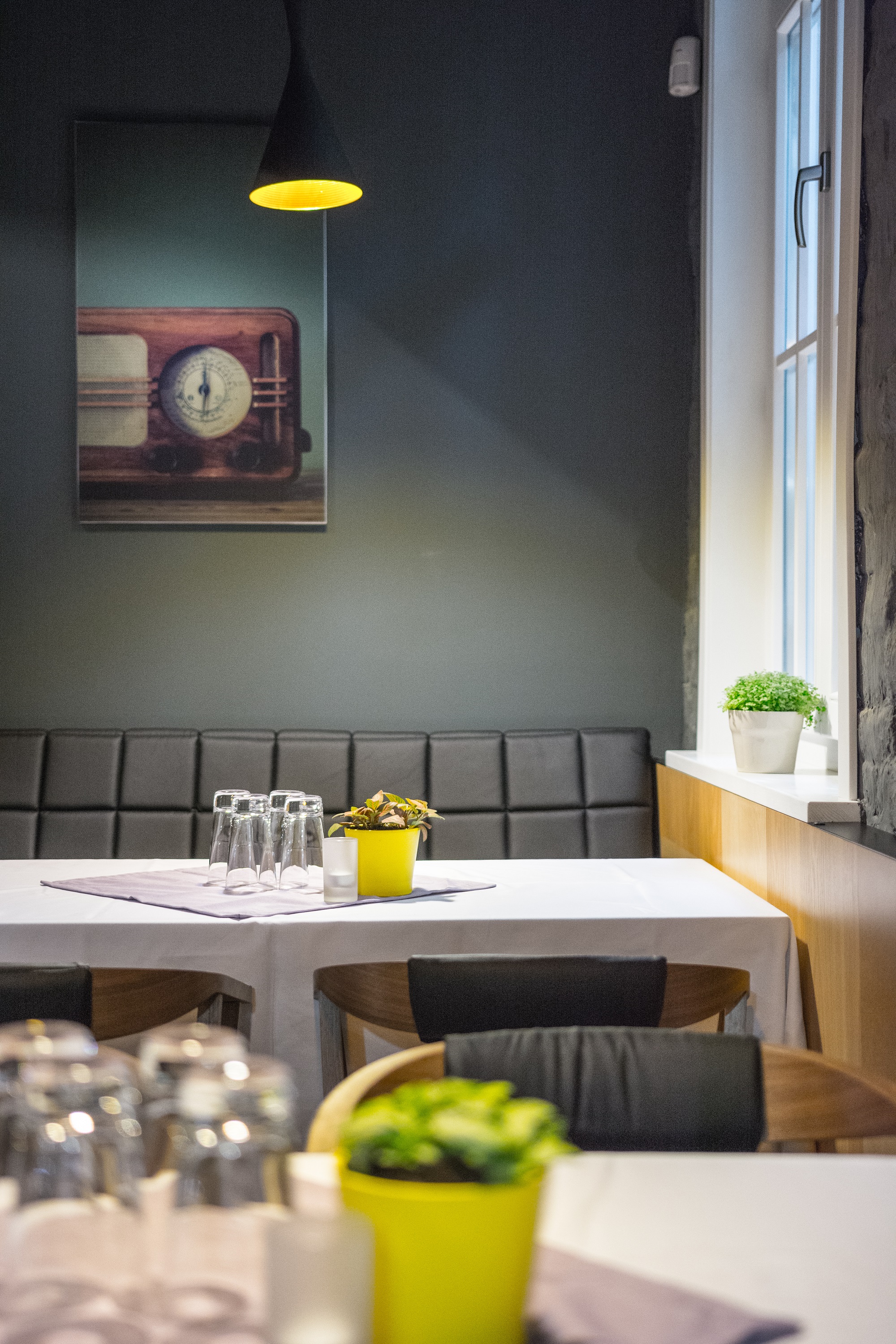 "The Clock" Restaurant by Markan Design Studio - Architizer