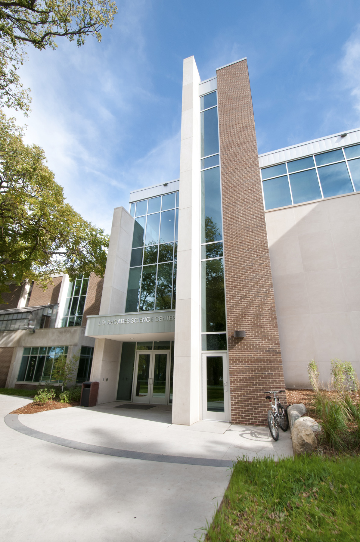 VCSU Rhoades Science Center by JLG Architects - Architizer