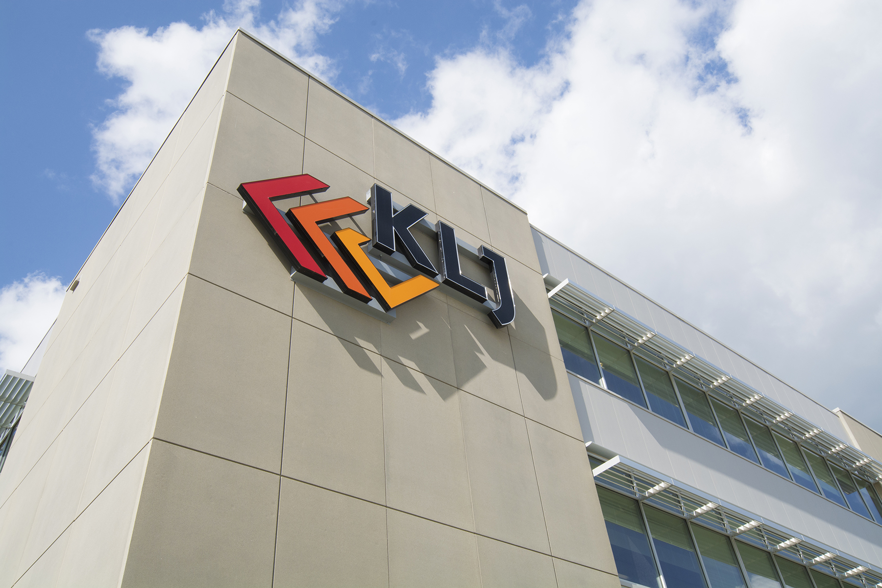 KLJ Headquarters by JLG Architects - Architizer