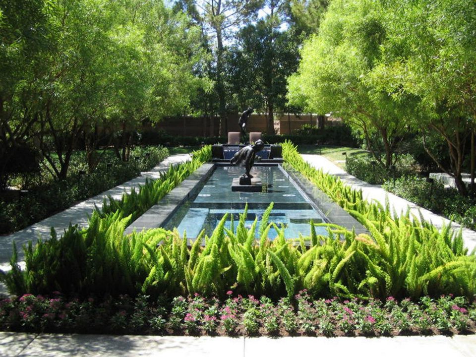 Pool sculptures by Gallery France - Architizer