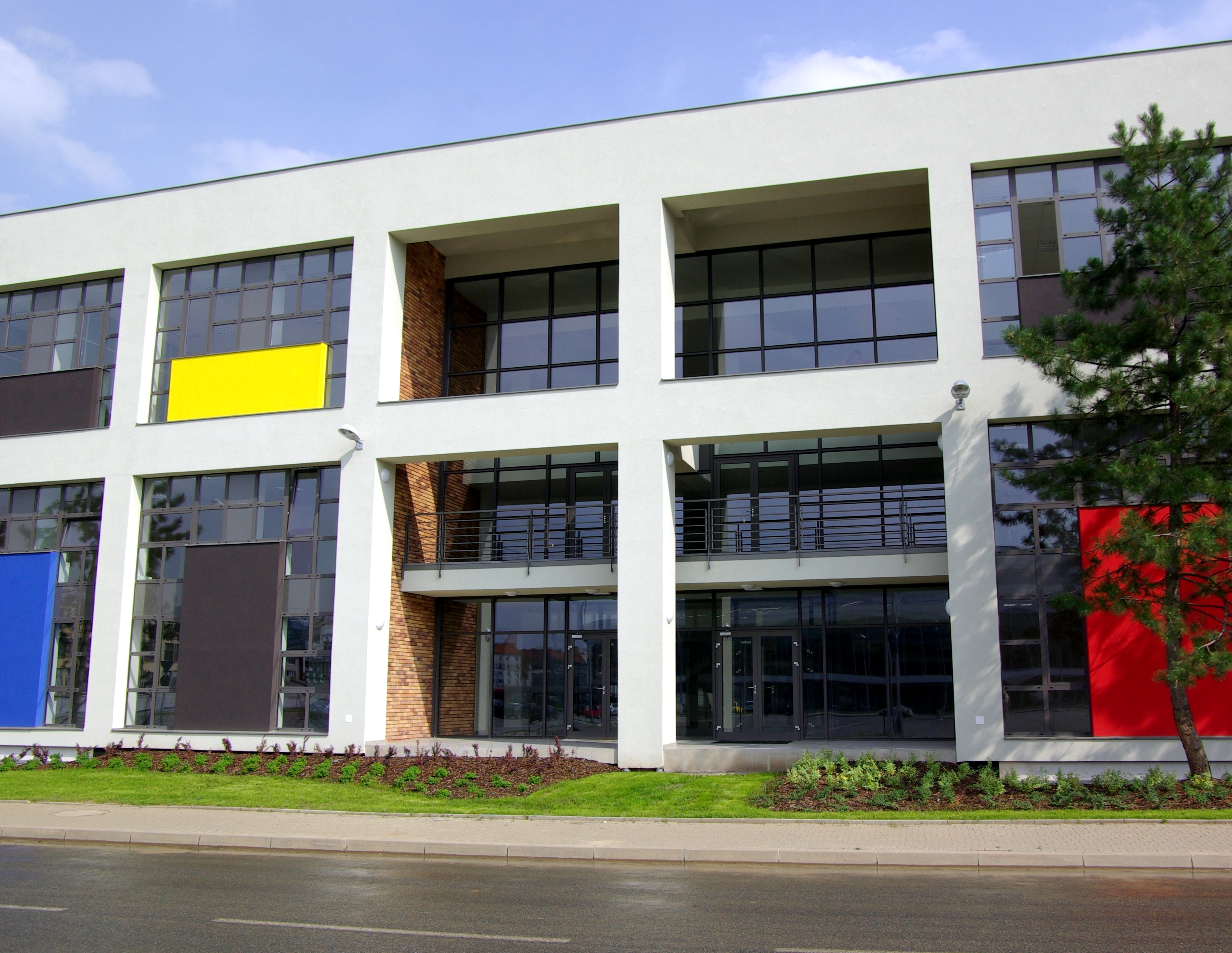 Technology Innovation Centre by Cubis Architecture - Architizer