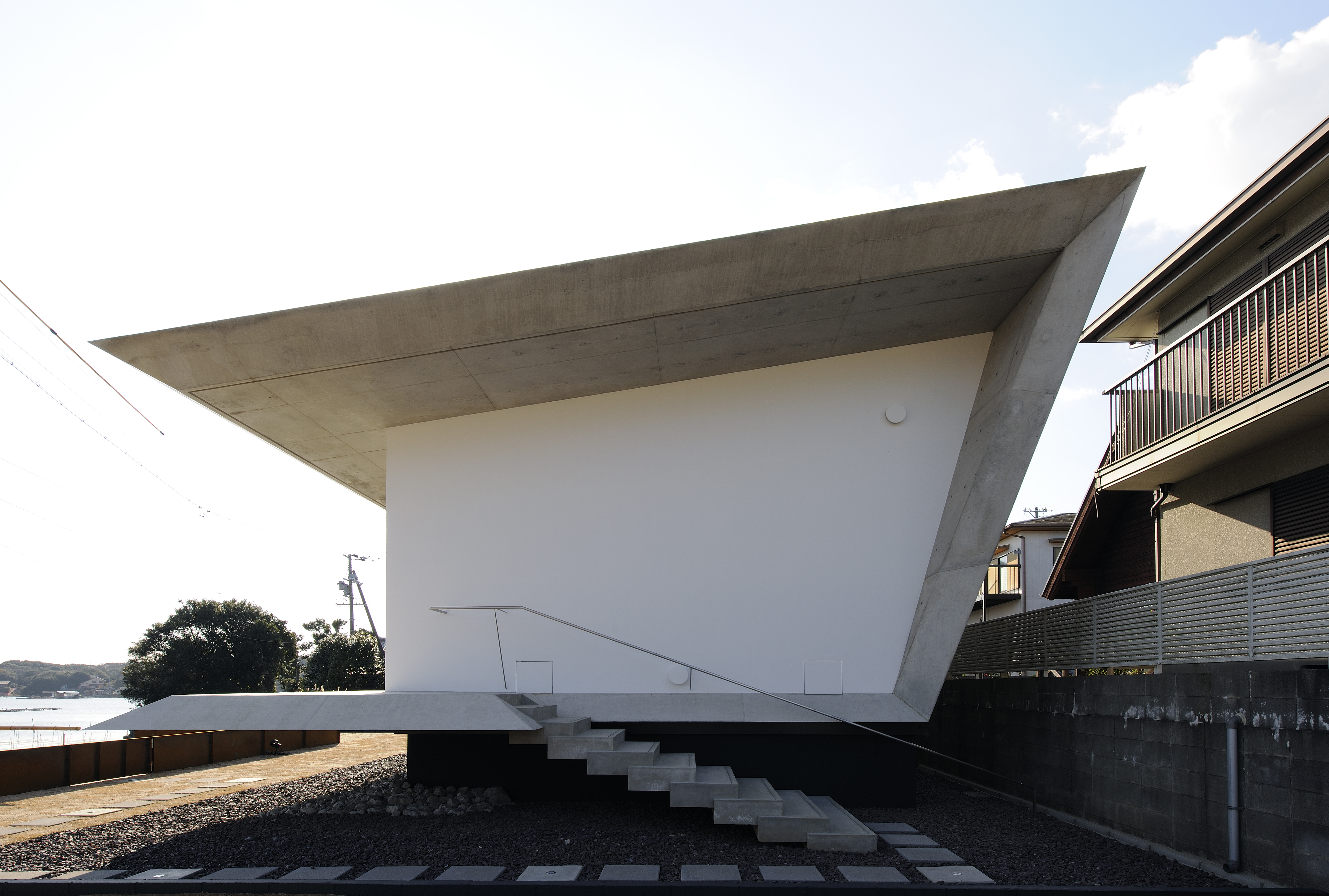 Beach House - I (Sea Viewing Platform) by Yamamori Architect ...
