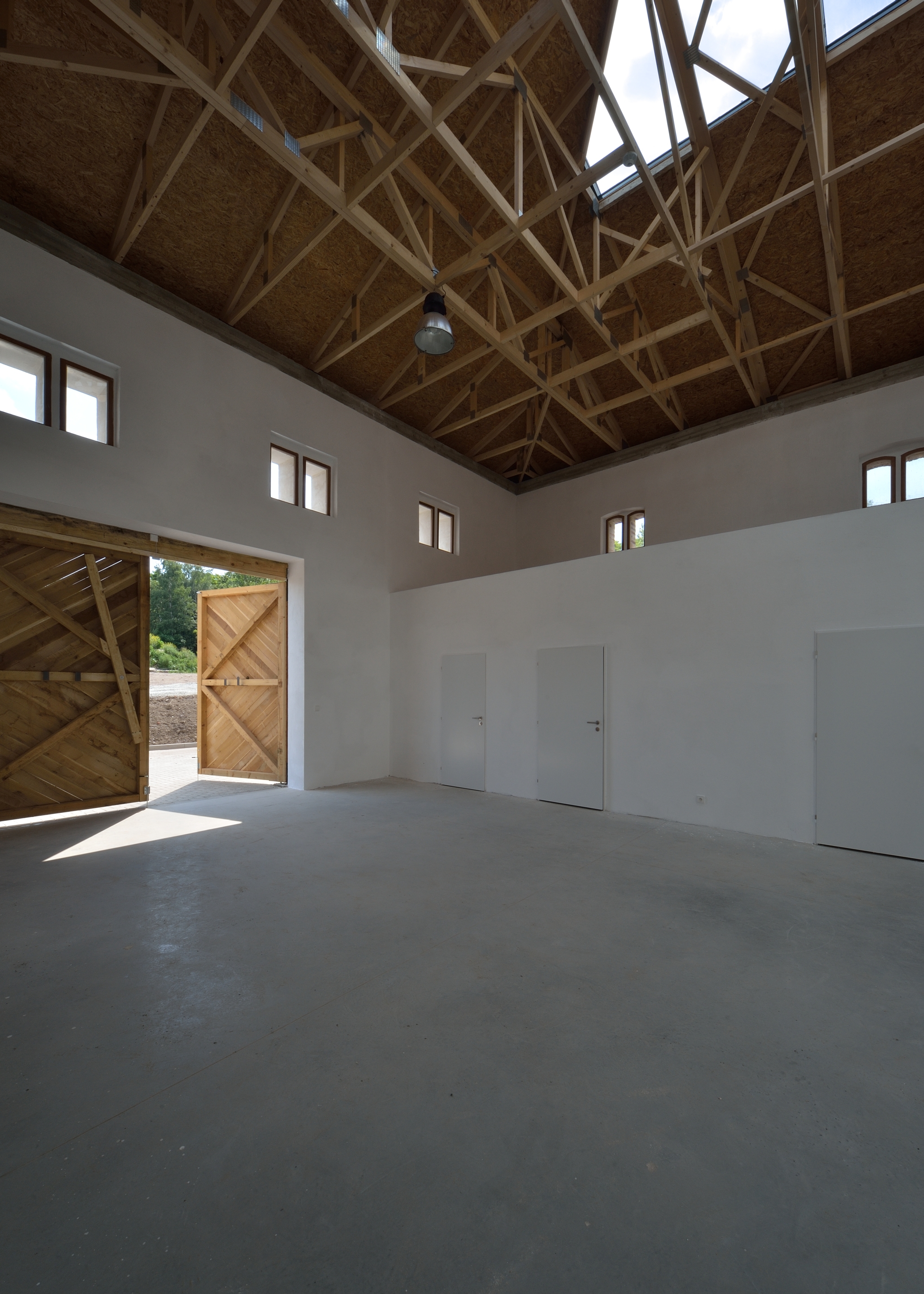 Horse stable refurbishment by 3+1 architekti - Architizer