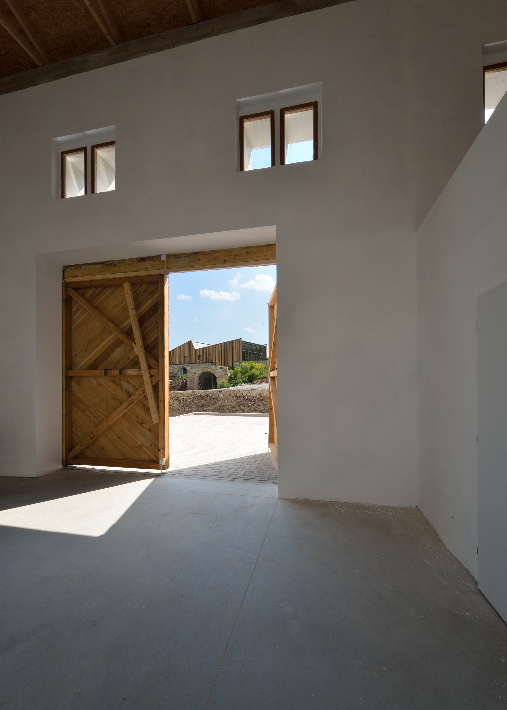 Horse stable refurbishment by 3+1 architekti - Architizer