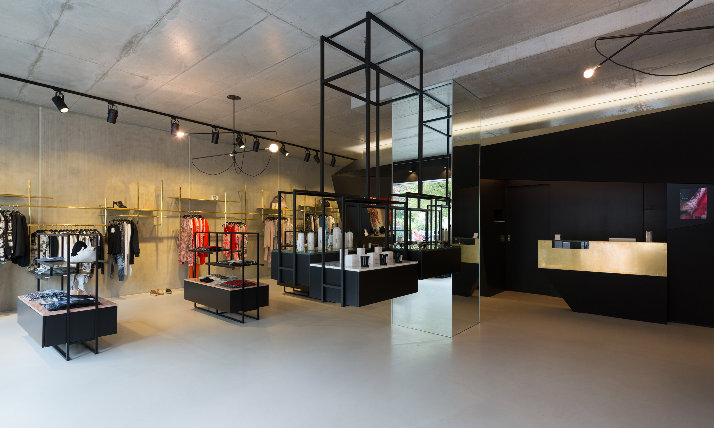 LALA BERLIN FLAGSHIP STORE by NEOPLAN A.O. ARCHITECTURAL OFFICE ...