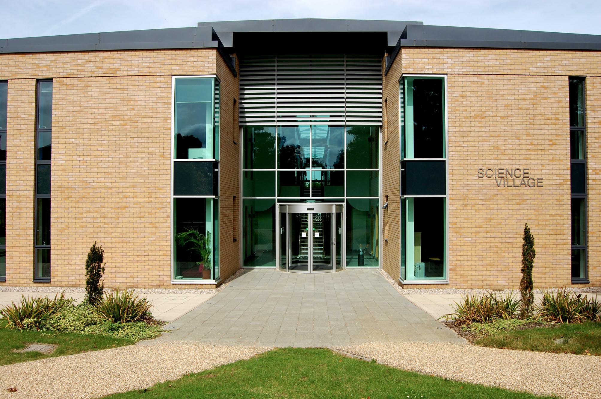 Chesterford Research Park Science Village by Davis Landscape ...